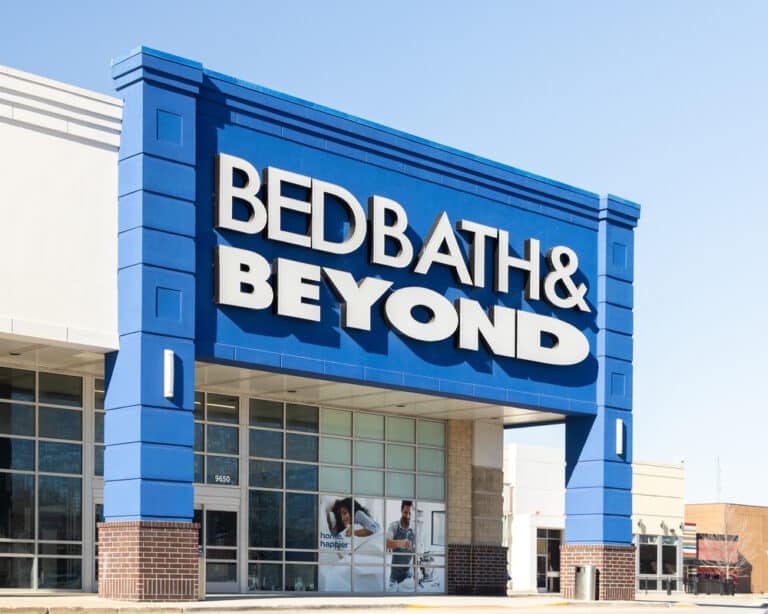Exterior Retail Signage: How to Choose the Right Materials and Colors ...