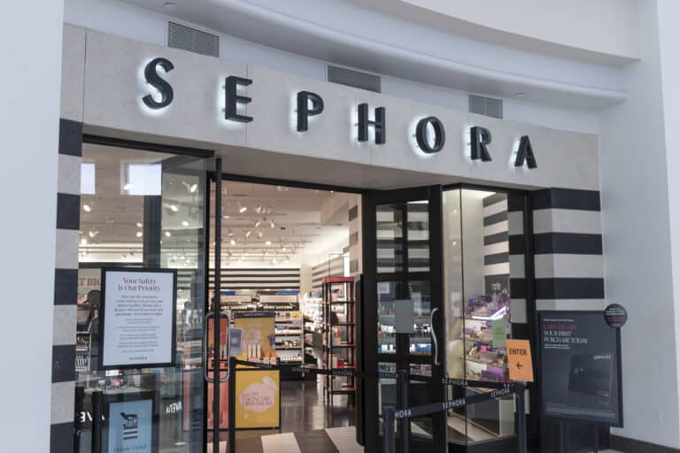 Illuminated Signs: Understanding Backlit, Halo-Lit and Reverse Channel ...