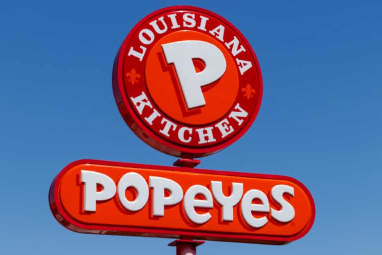 Popeye's Louisiana Kitchen - Pylon Signage - Tupp Signs